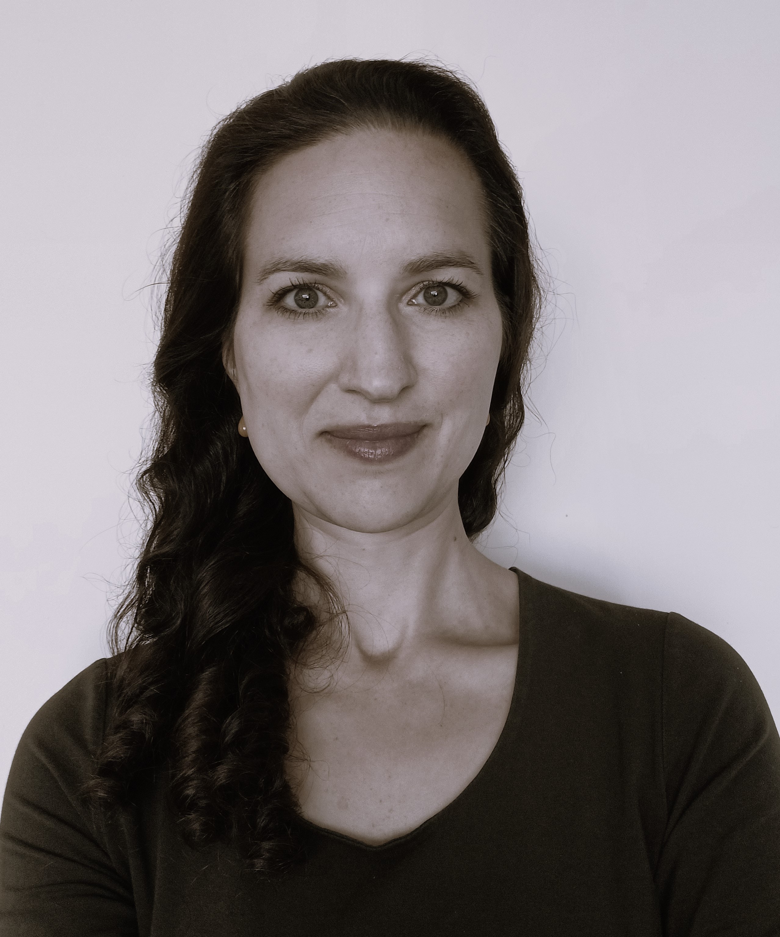 About – Rowenna Malone Ltd